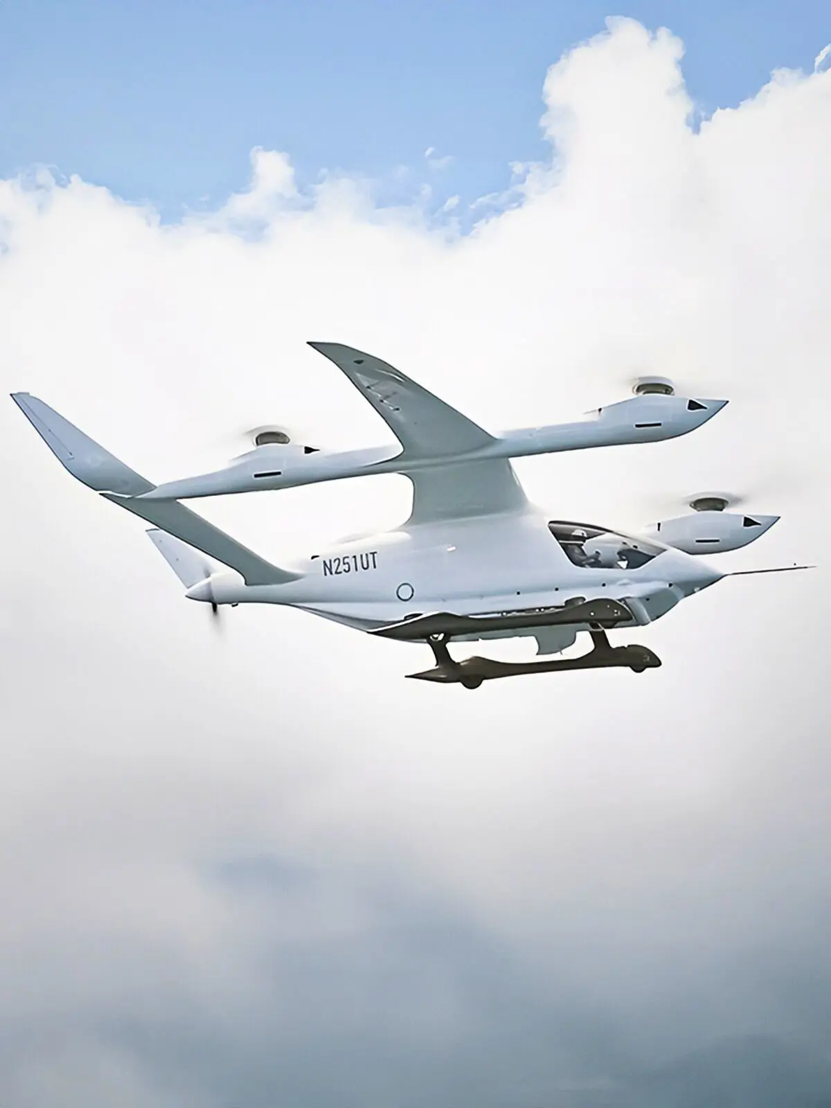 Beta Technologies lands electric aircraft at JFK, igniting urban air ...