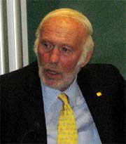 Top 5 hedge fund bosses earn $1.5 billion each in 2008 - domain-b.com